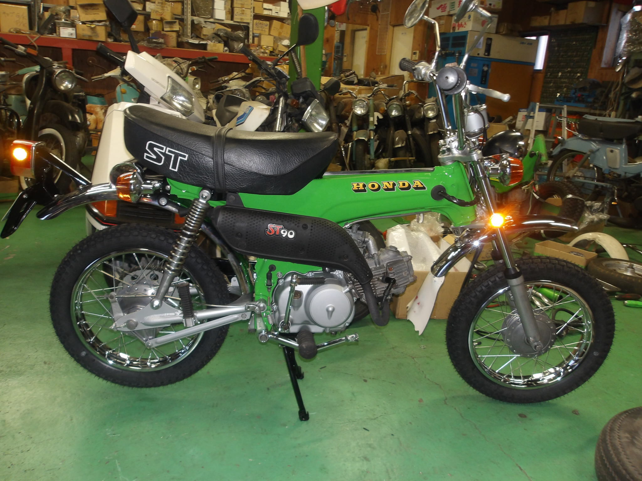 マイティーDAX90のレストア依頼 23 前後タイヤ！: レストアくんのブログ