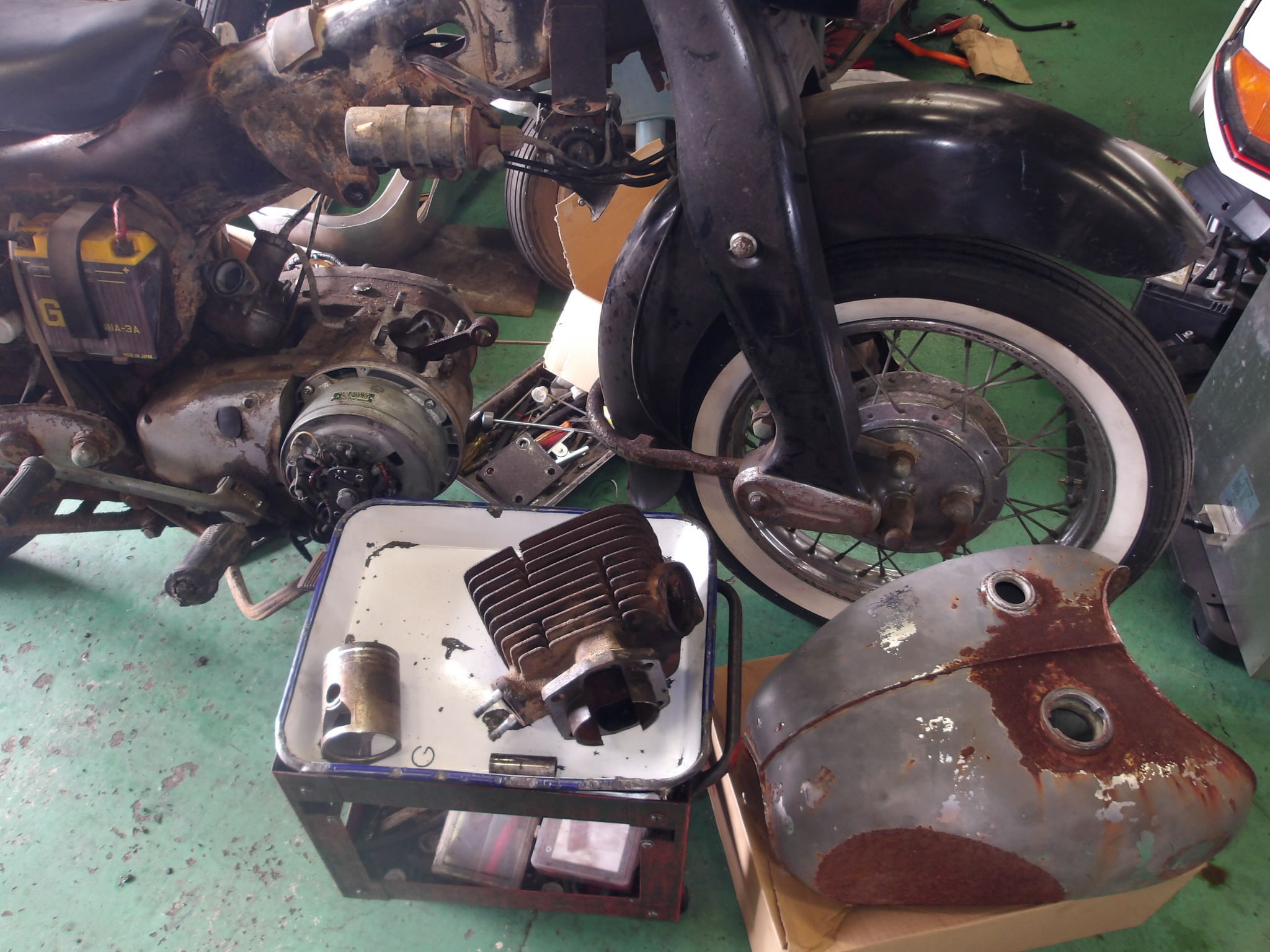 トーハツ ハリーTA250の商品化作業 3 ピストン①: レストアくんのブログ