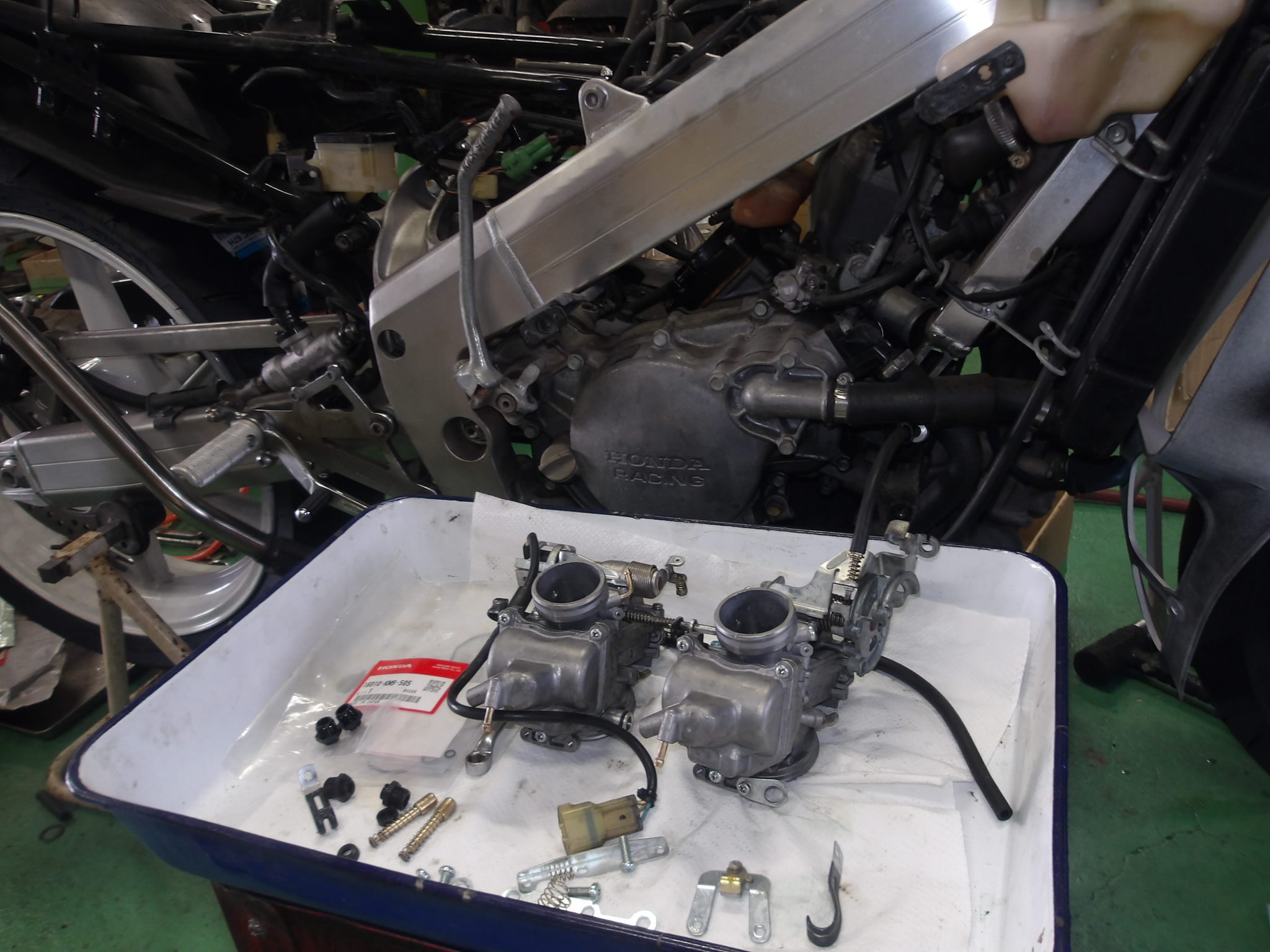 NSR250Rの整備 5 エンジン始動！: レストアくんのブログ