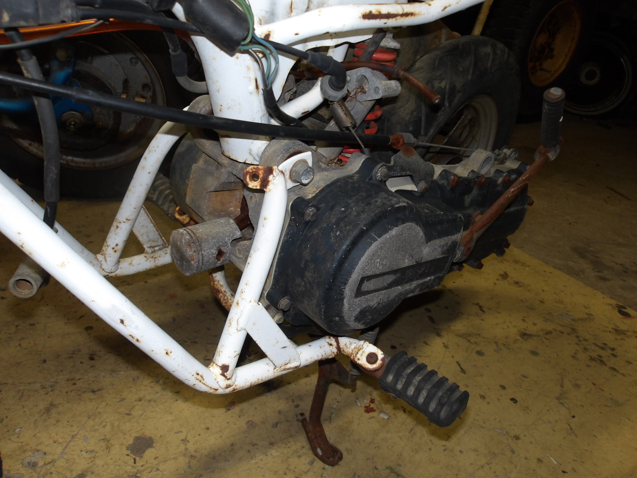 QR50改(ハンターQR)の製作！ 1: レストアくんのブログ